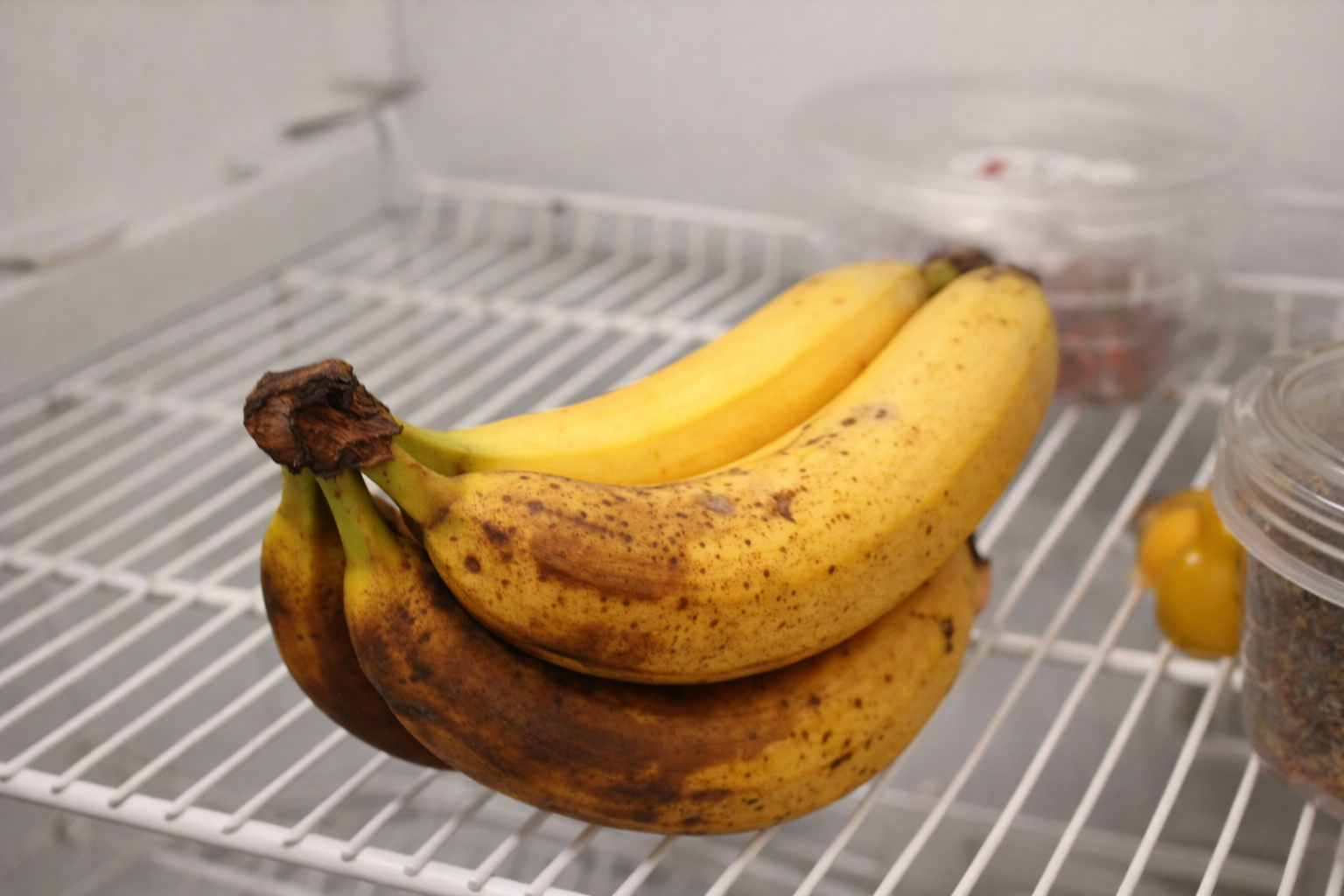 Comment conserver les bananes plus longtemps : l’astuce simple qui ...